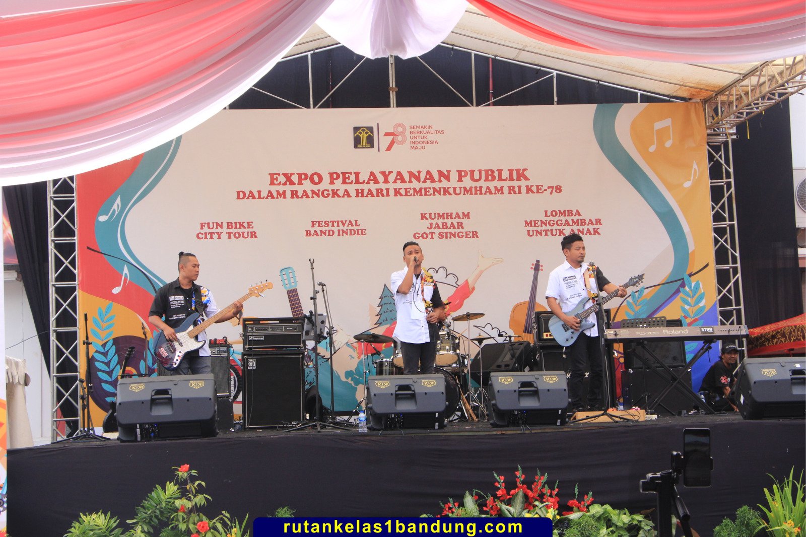 FESTIVAL INDIE BAND HARI KEMENKUMHAM MENGGEBRAK SEMANGAT MUSIKALISASI ...